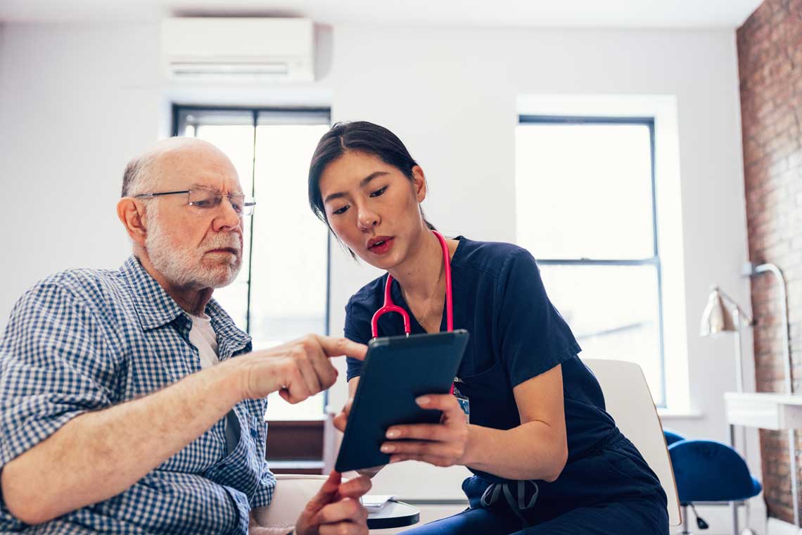 How to Become a Geriatric Nurse - Utica University